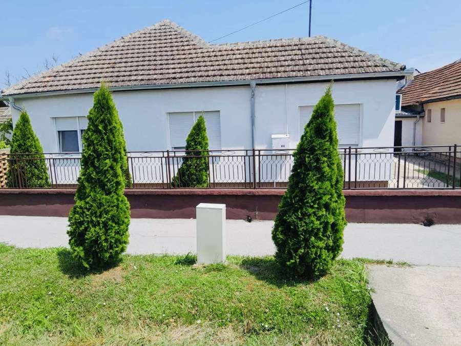 Leškov nekretnine l Bačka Palanka