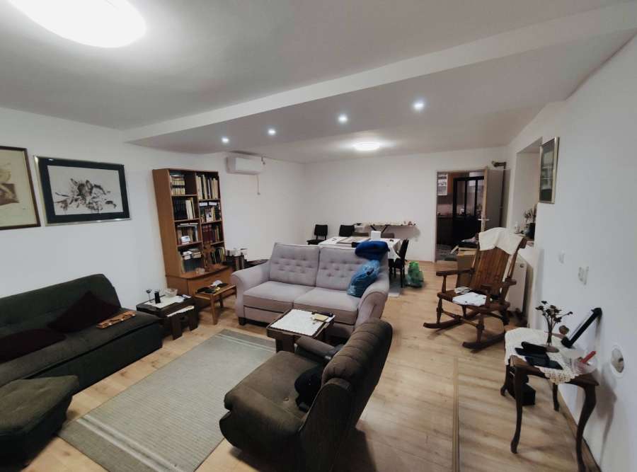 Kuća Ive Lole Ribara Plavna